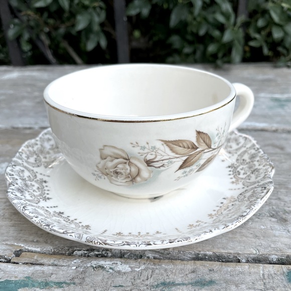 Sabin | Dining | Sabin China Tea Cup Saucer 22k Gold Filagree Rose ...